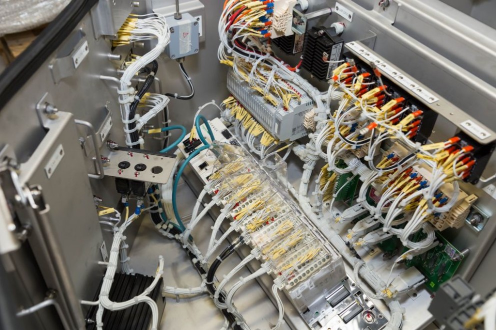 Wiring System - Engineering-lead solutions